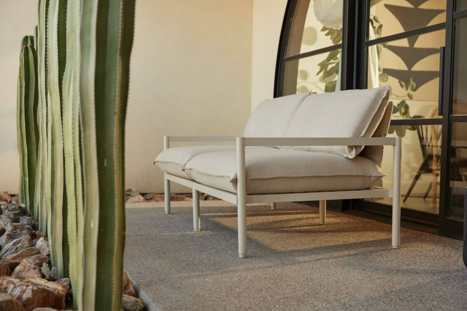 Meet Neighbor, The Outdoor Furniture Brand Designers Want For Their ...